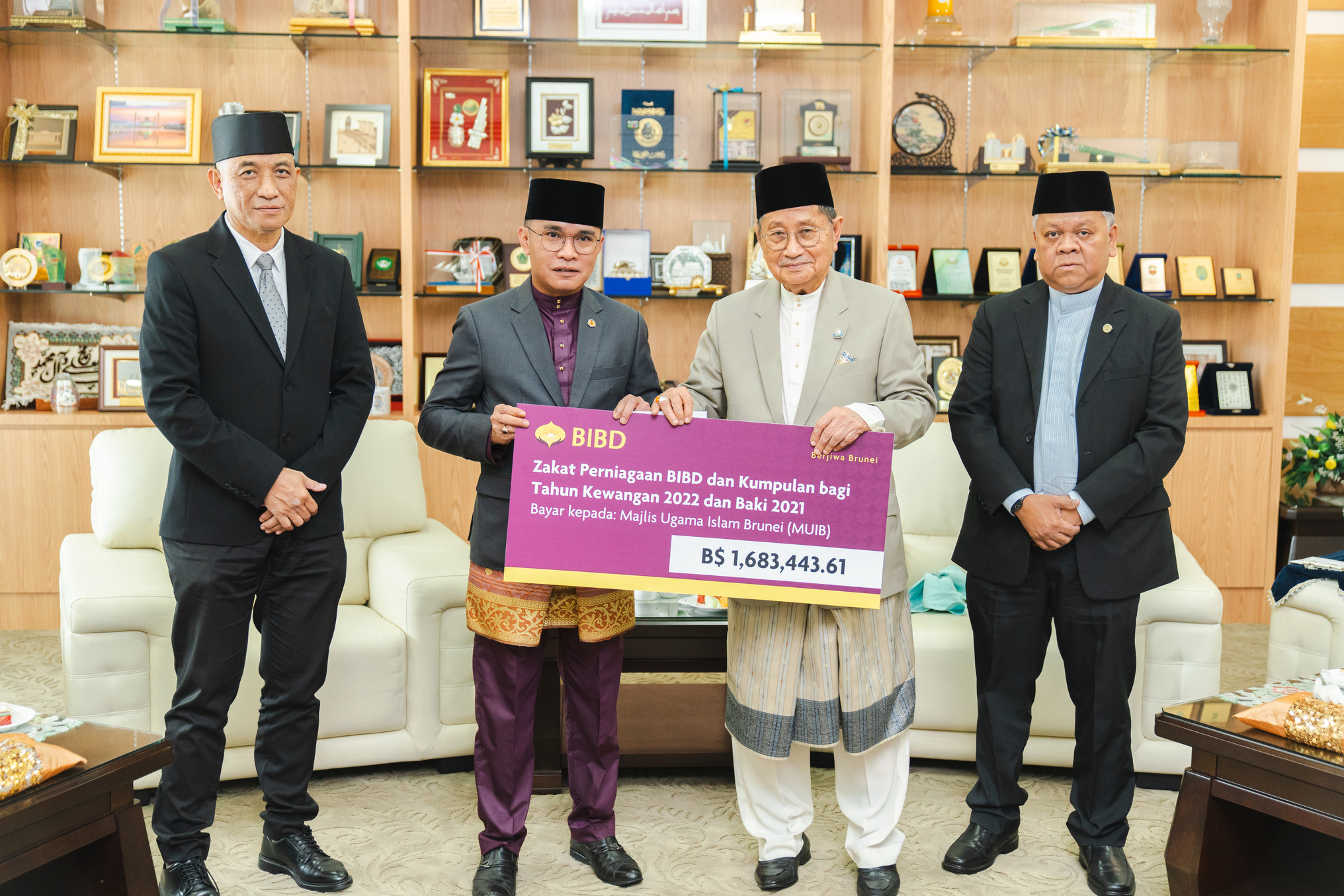 BIBD hands over B$1.6 Million in Business Zakat - BIBD