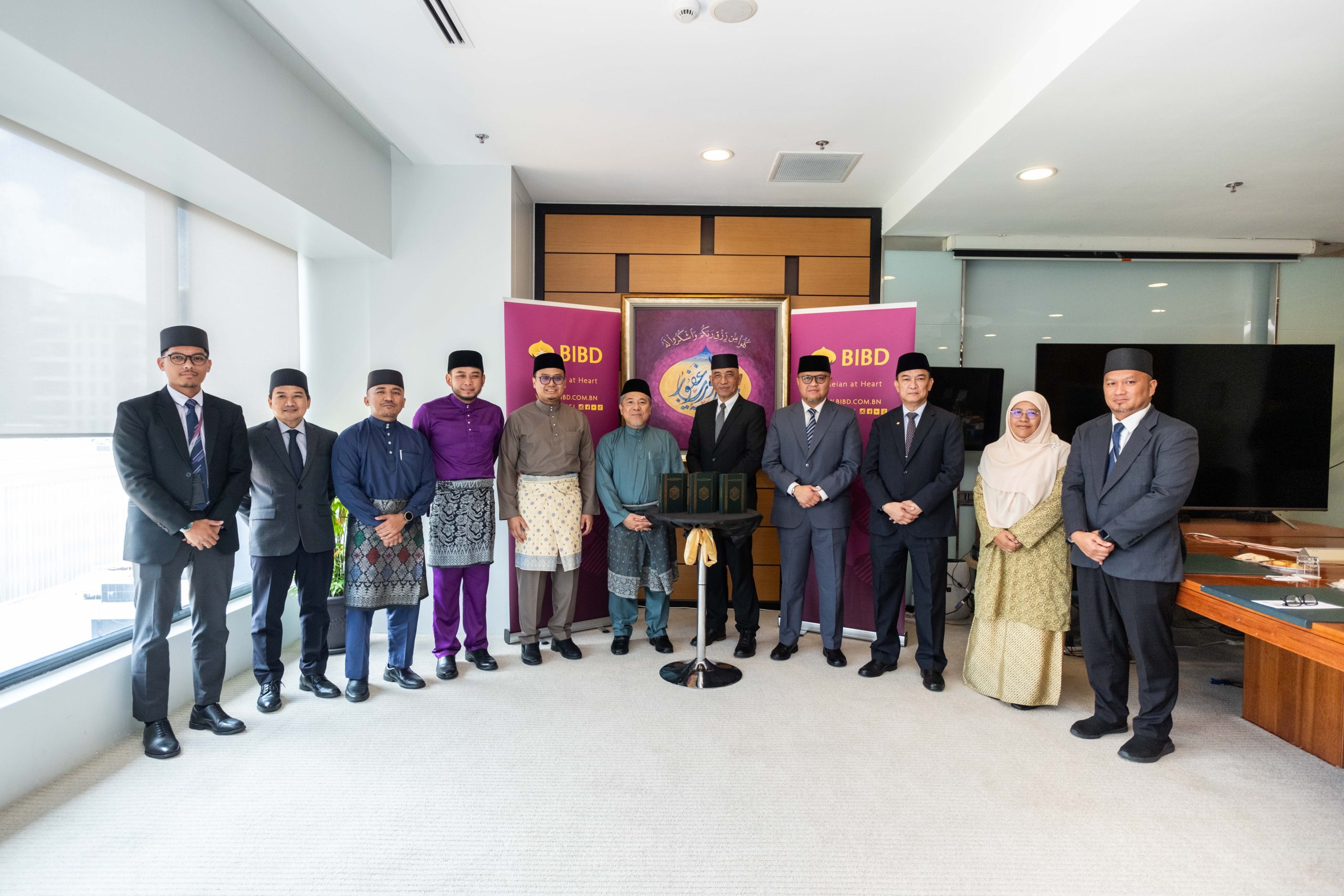 BIBD receives over 800 Mushaf from Universiti Sultan Shariff Ali - BIBD